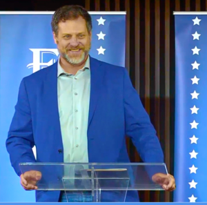 About Kelly Walker - Freedom Talk